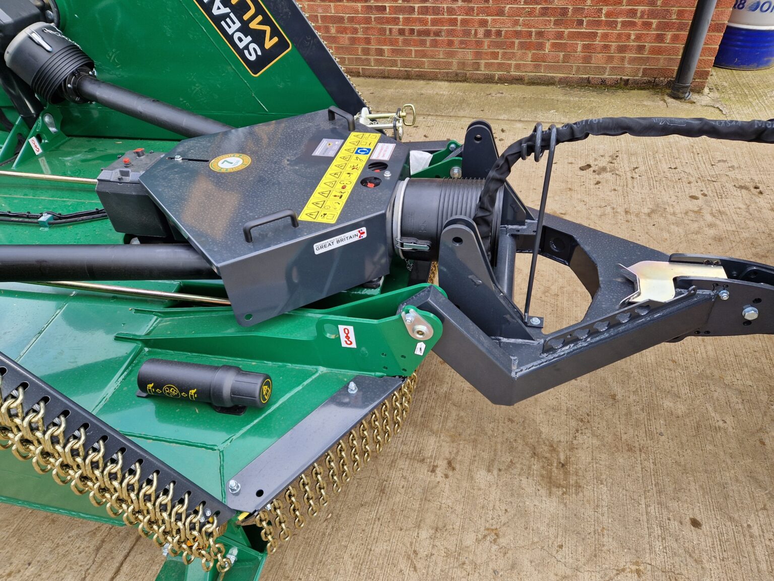 Spearhead Multicut 650 Pro-line Batwing Topper – Attlefield Farm Machinery