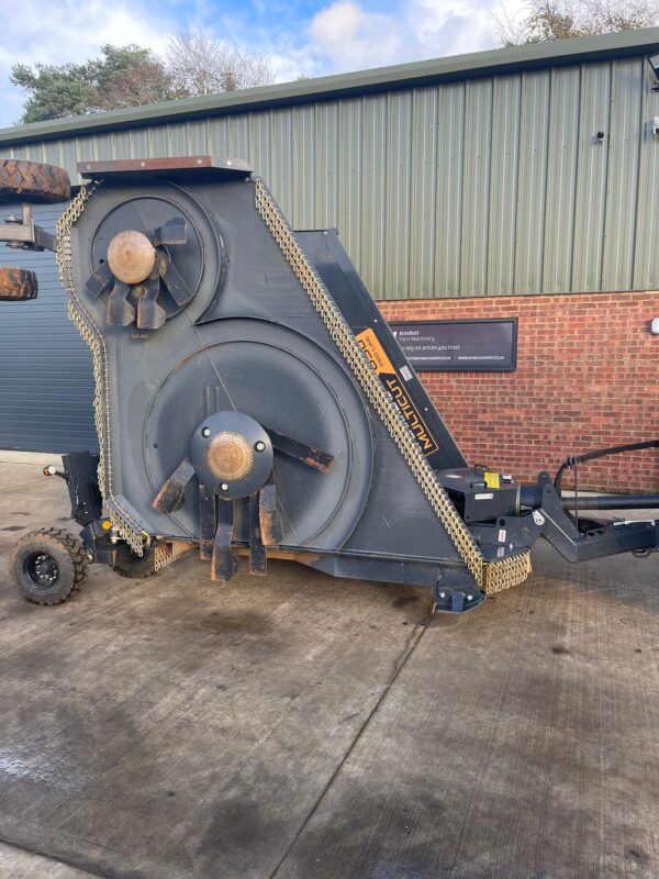 Spearhead Multicut 650 Pro-line Batwing Topper – Attlefield Farm Machinery