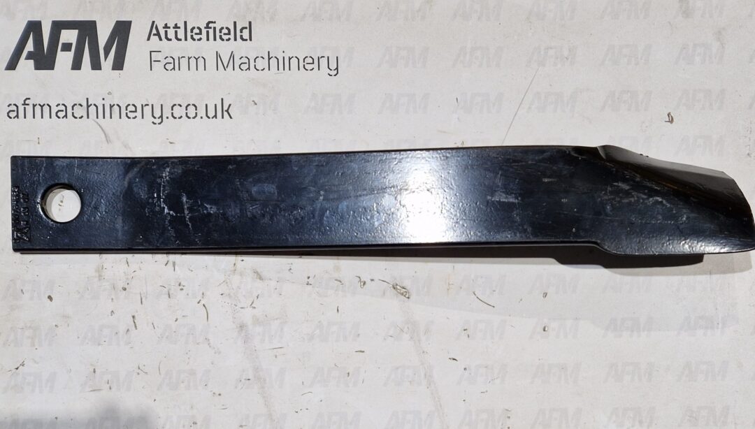 Bomford Tri-wing Blade – 00764679 – Attlefield Farm Machinery