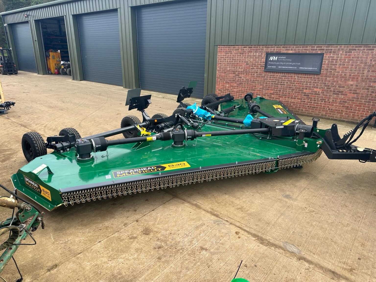 Spearhead Multicut 830 Proline Batwing Topper – Attlefield Farm Machinery